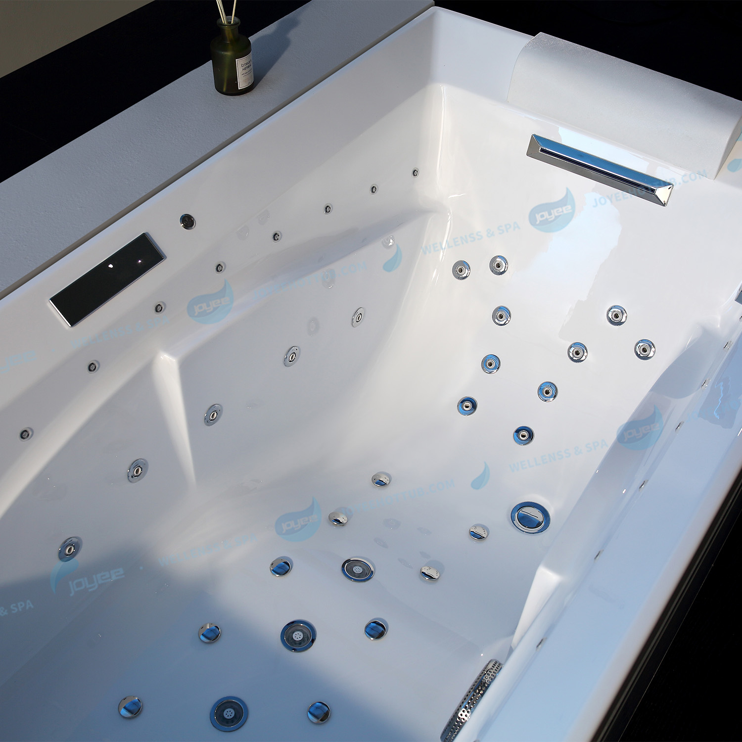 JOYEE Luxury Bathtub Single Hydro Spa Bath Massage Whirlpool Bathtub